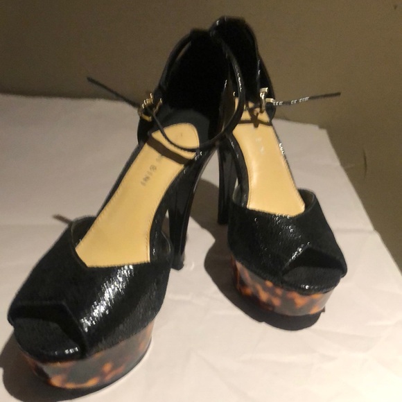 Gianni Bini | Shoes | Patent W Tortoise Platform And Ankle Strap Heels ...